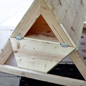 DIY Mobile Triangle-shaped Chicken Coop Plans [chicken Tractor Plans ...