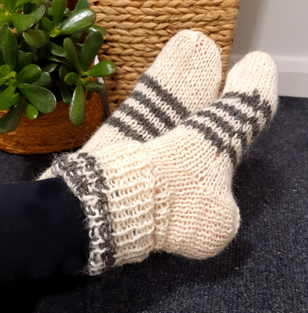 Warm Hand Knitted 100% Pure Natural Cream Sheep Wool Socks, Walking ...