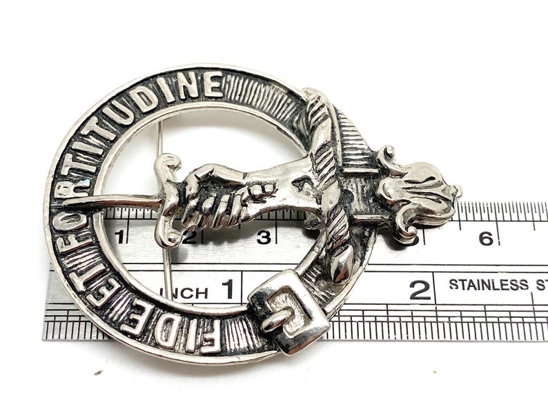 Scottish Clan Shaw Crest Cap Badge Brooch - Etsy Australia