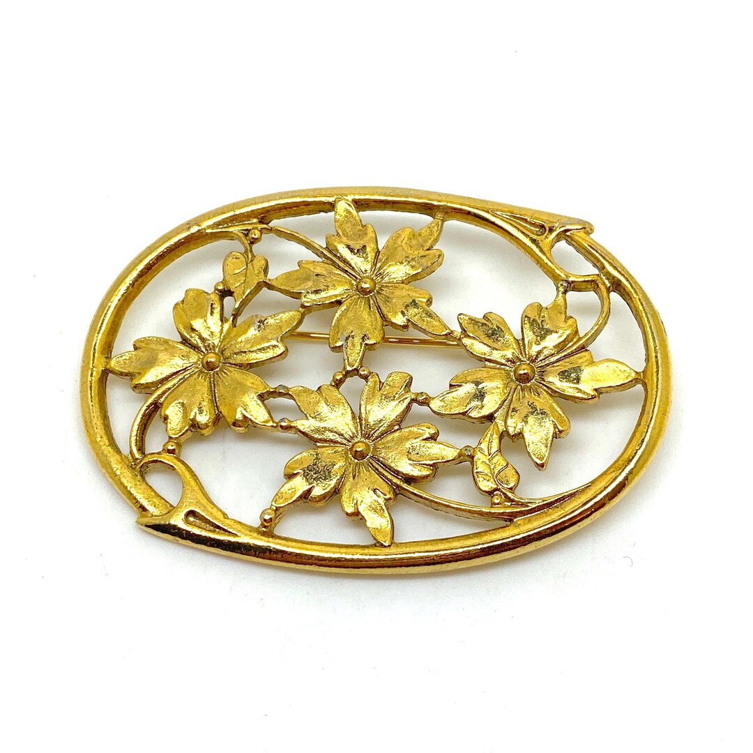 Large Vintage Goldtone Ornate Leaf Design Brooch - Etsy