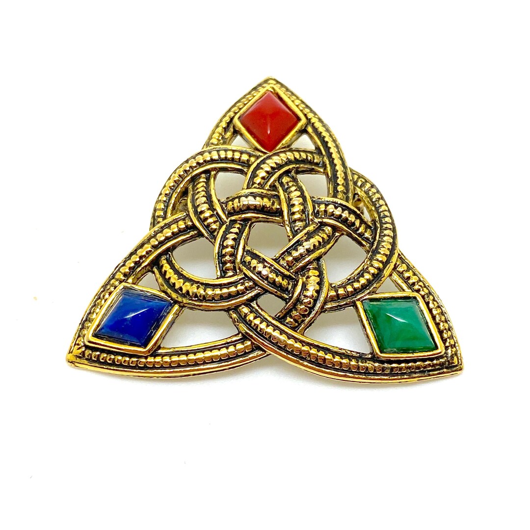 Vintage Miracle / SOL DOR Scottish Celtic Triangular Brooch - Etsy