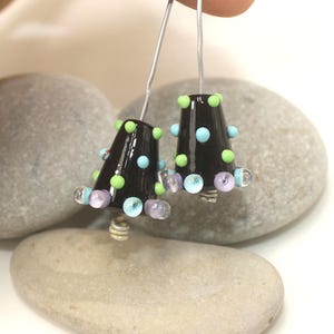 Pair Glass Cone Beads 12x10mm With Raised Dots, Black Lavender Nile ...