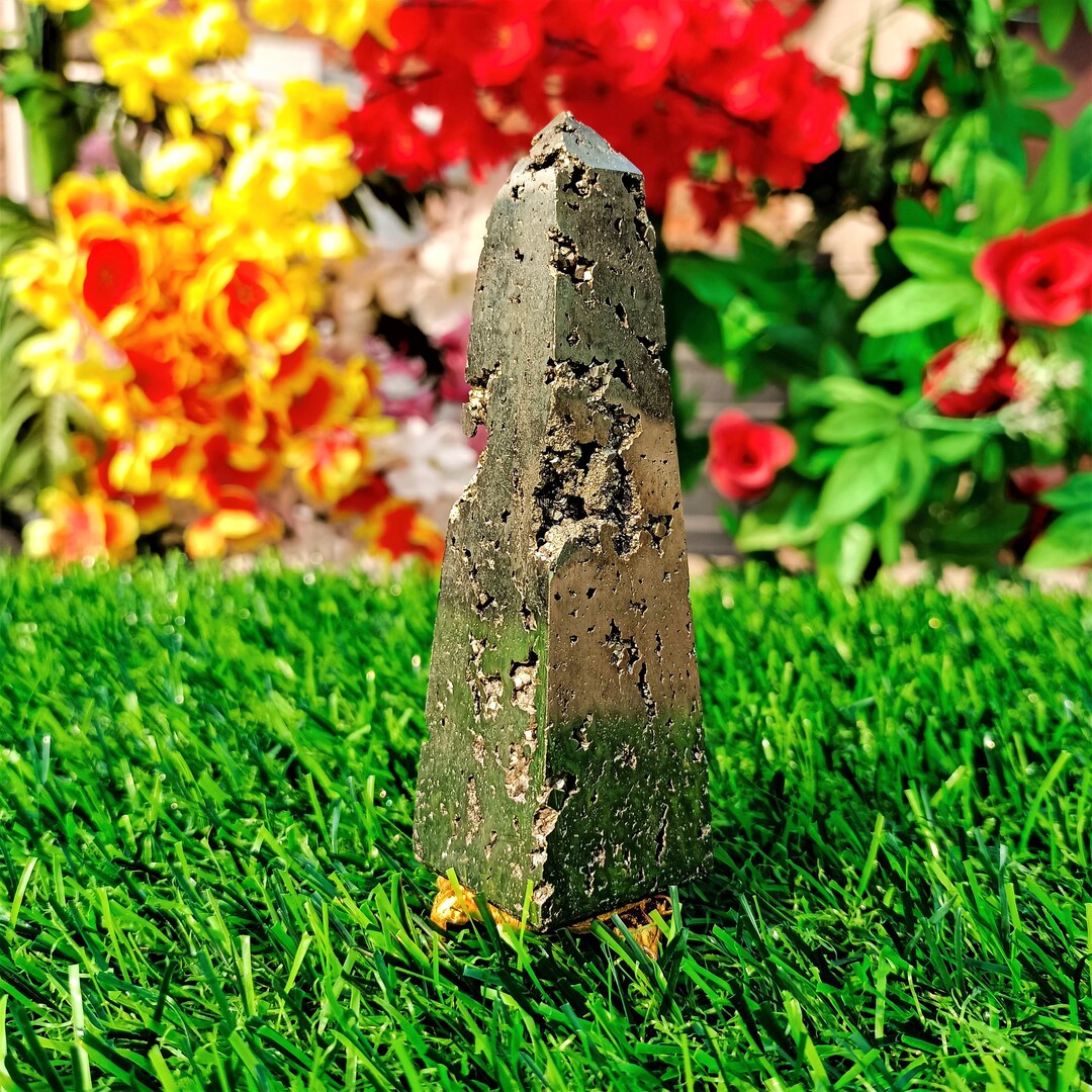 Natural 100MM Golden Pyrite Stone Metaphysical Healing Spirit Power ...