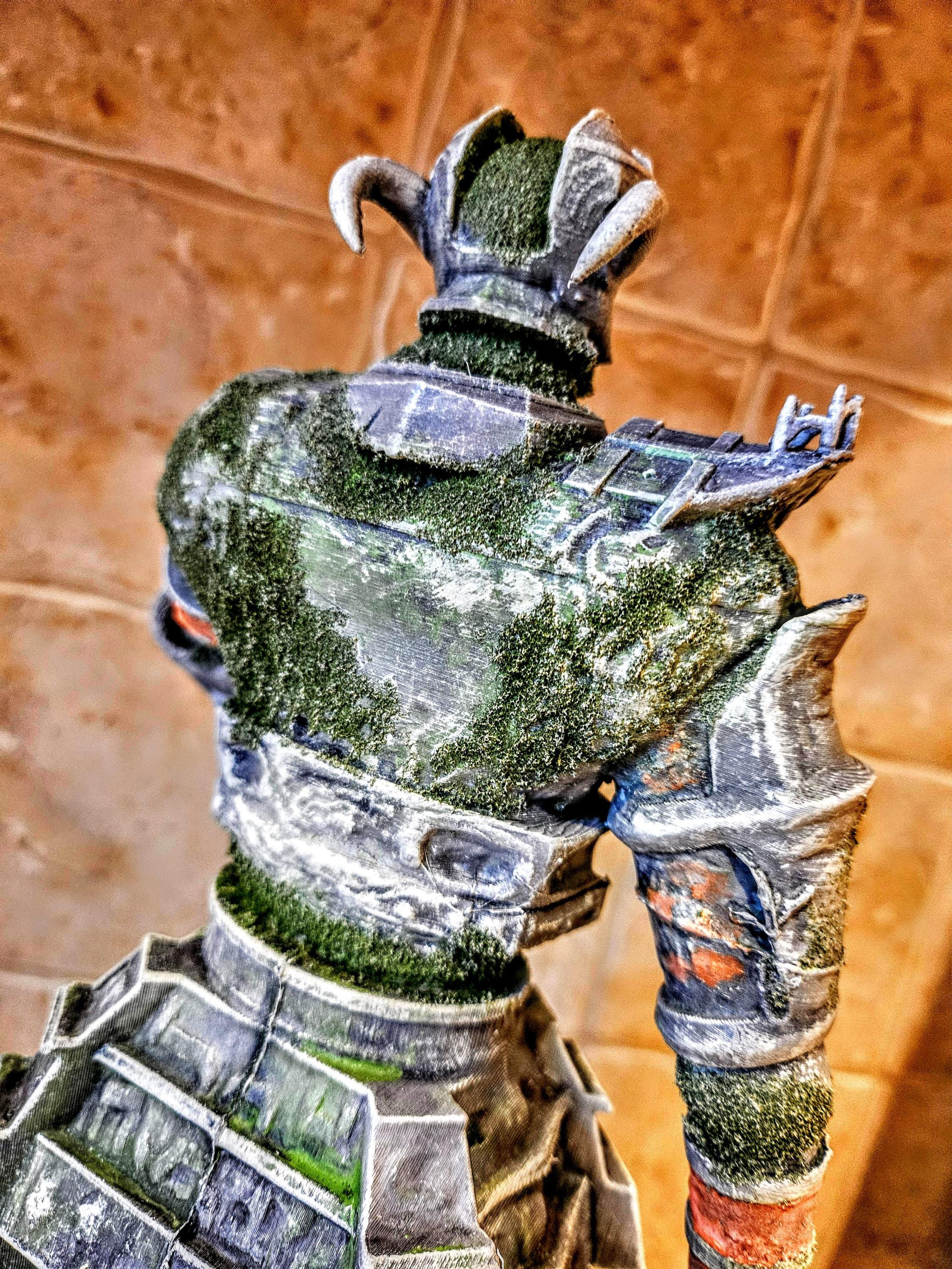 Malus Shadow of the Colossus Statue, Glow in Dark Eyes (12 Inch) - Etsy