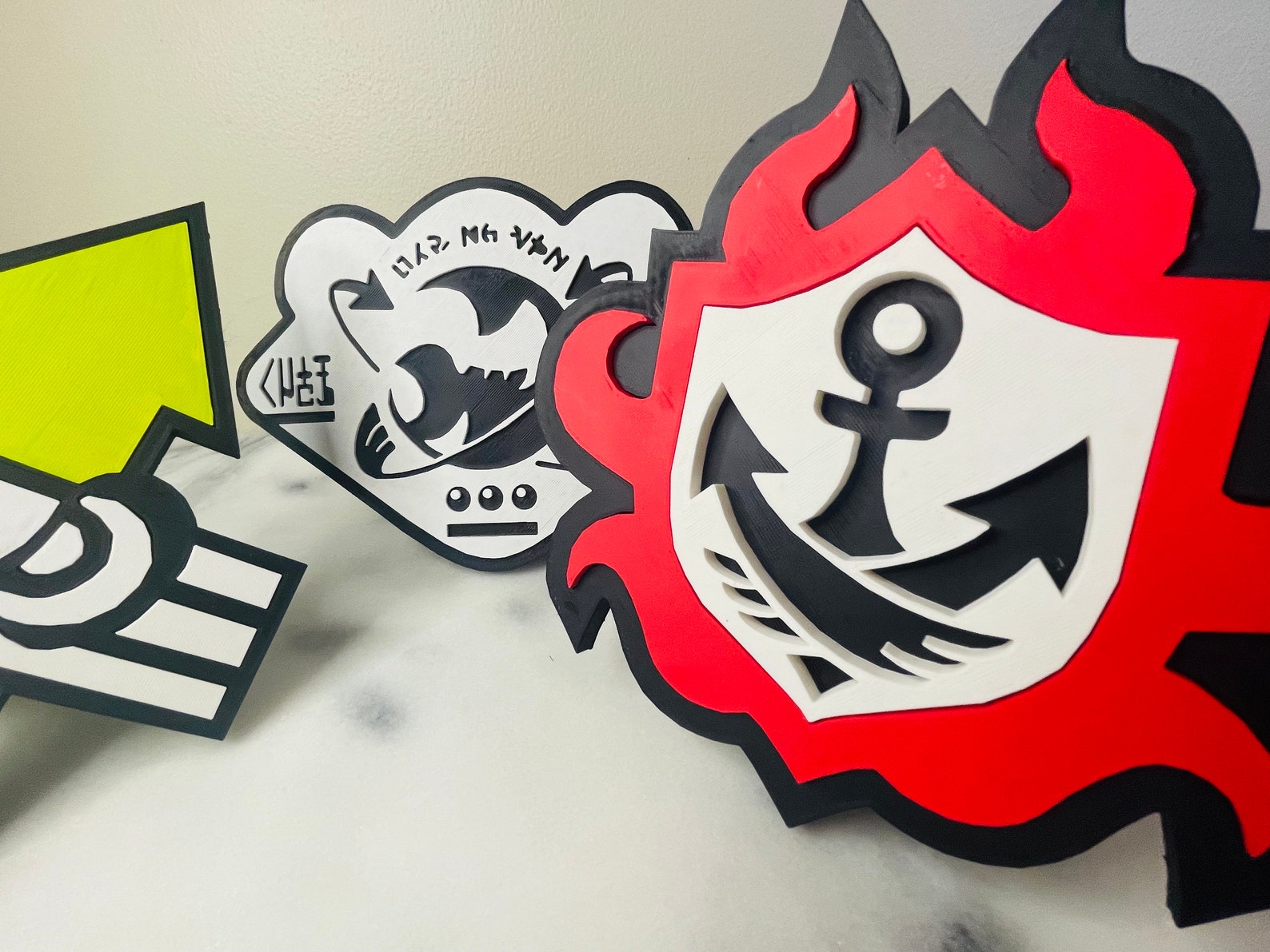 4 Splatoon Inspired Display Badges Statues ! Grizzco, Turf War, Anarchy ...