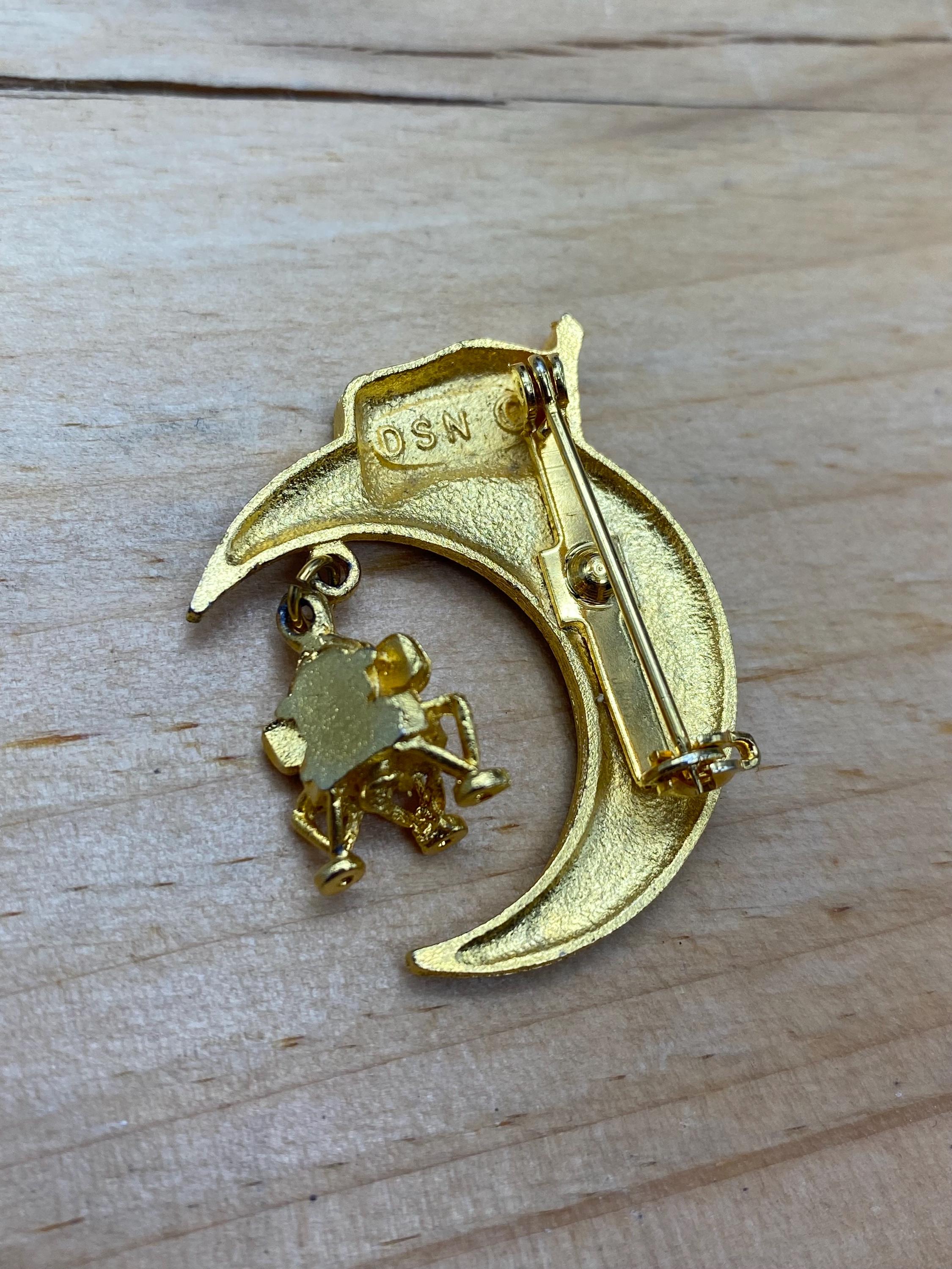 Vintage Apollo 11 Moon Landing Commemorative Pin Space Shuttle Lunar ...
