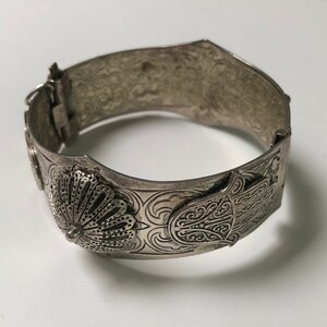 Vintage Cuff Bracelet in Silver Metal, Middle Eastern, Egypt Ethnic ...