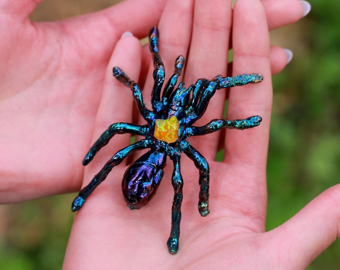 Silver Spider Necklace // Huge Spider Jewelry // Insect - Etsy