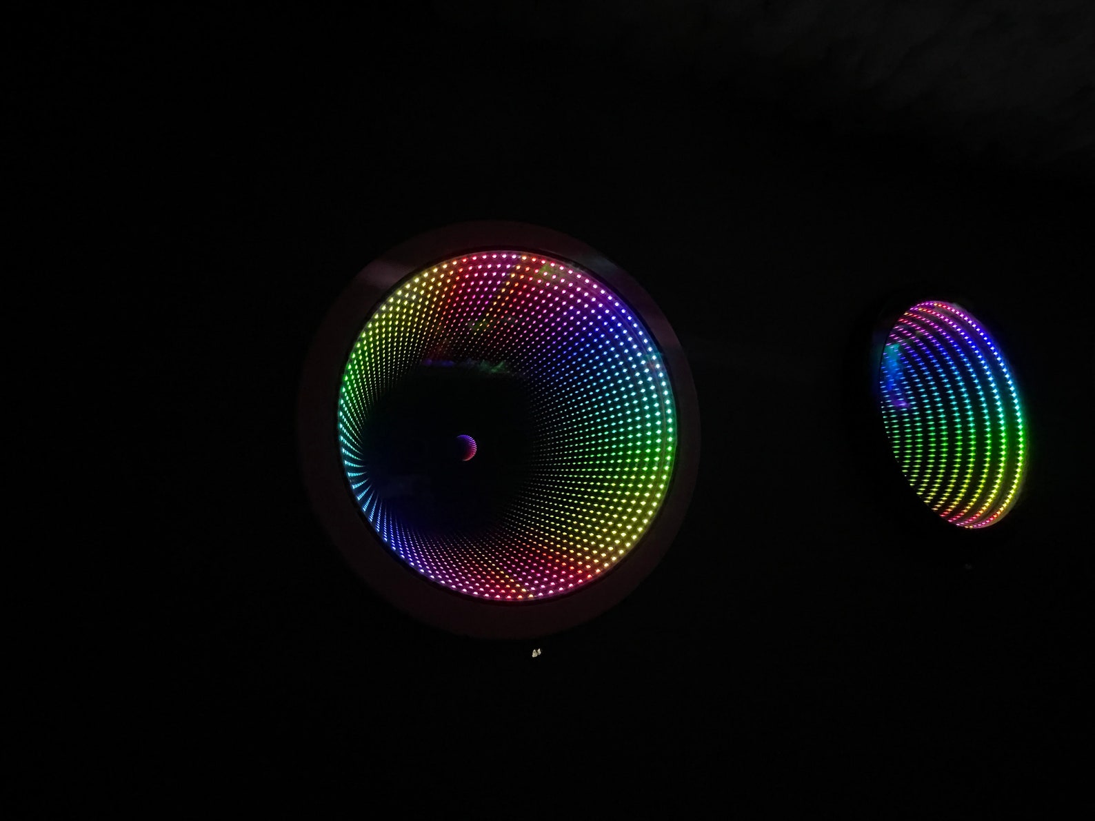 İnfinity Mirror Wall Decor, İnfinity Effect, LED Light Wall Decor ...