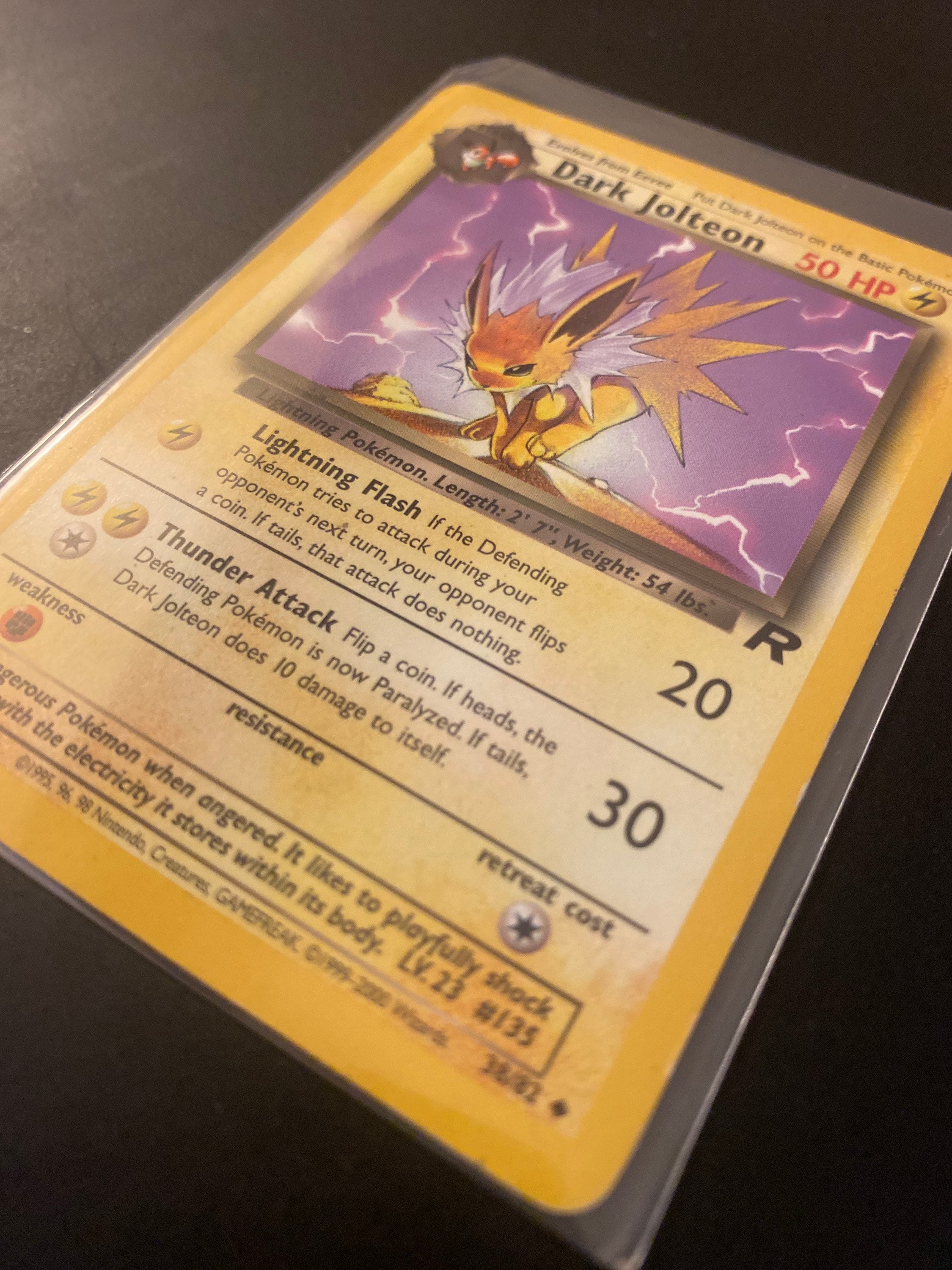 Dark Jolteon Card