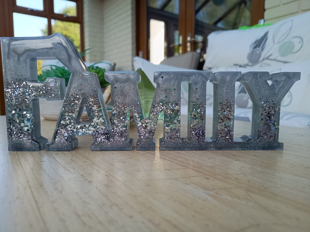 Free Standing Resin FAMILY Sign Customisable - Etsy