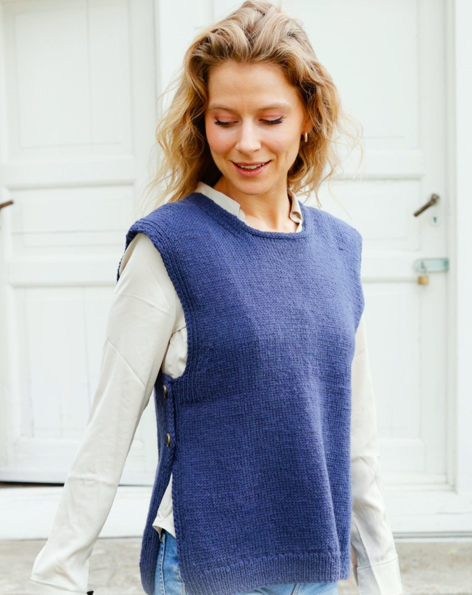 Ladies Easy Knit Plain Vest Tabard Womens Slipover With Button Side ...
