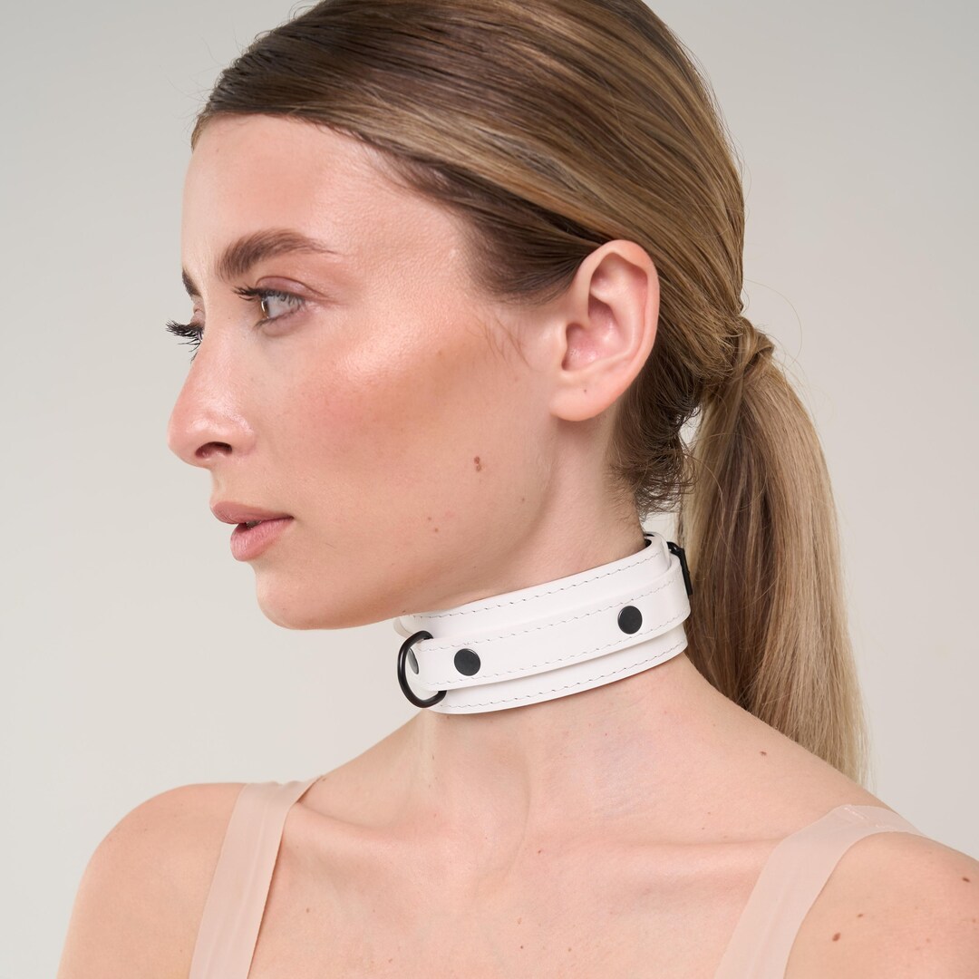 Custom Sized White Leather Slave Collar With Black Fittings 792 Color ...