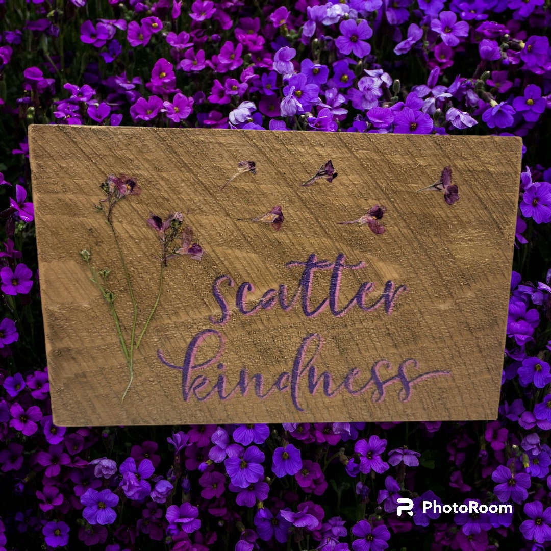 Beautiful Pressed Flower Stenciled Sign - Etsy