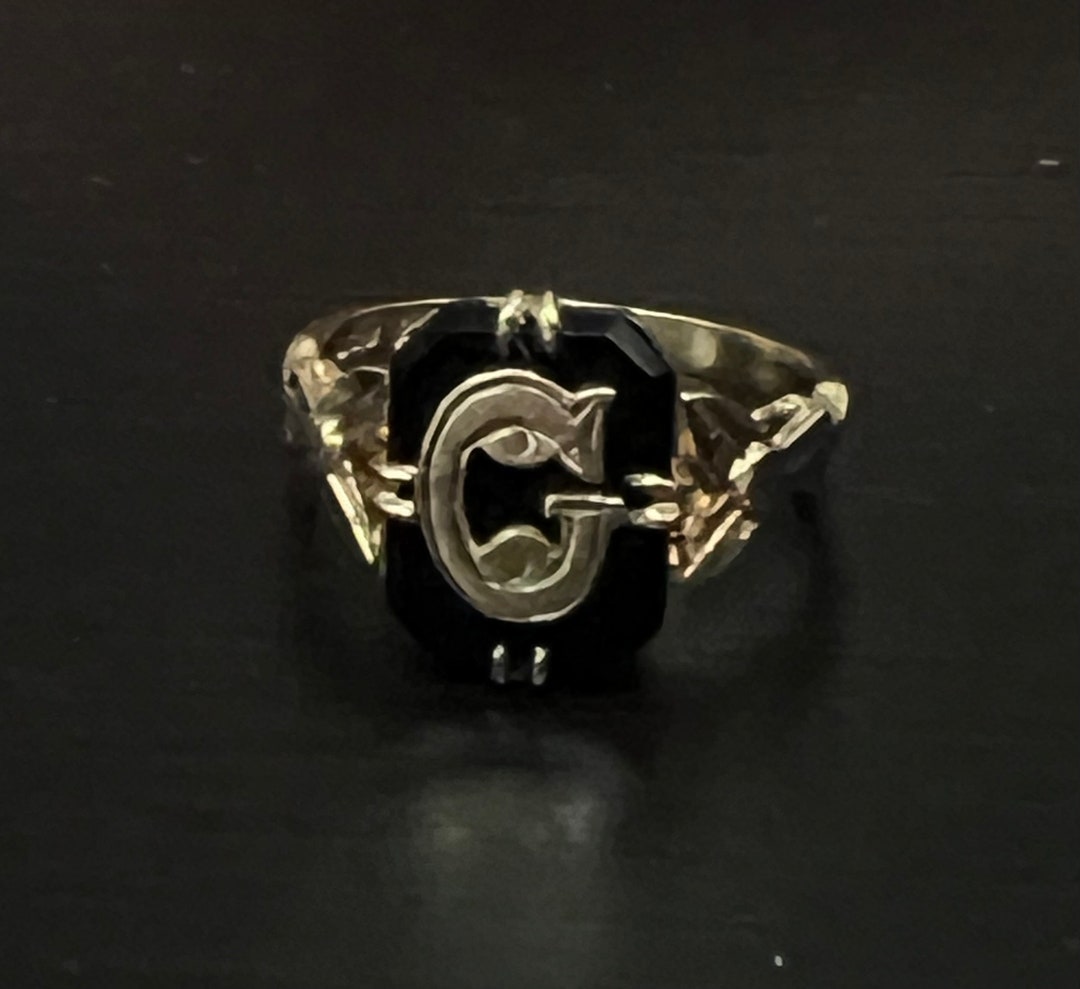 A Very Attractive Vintage 9k Letter G Ring. - Etsy