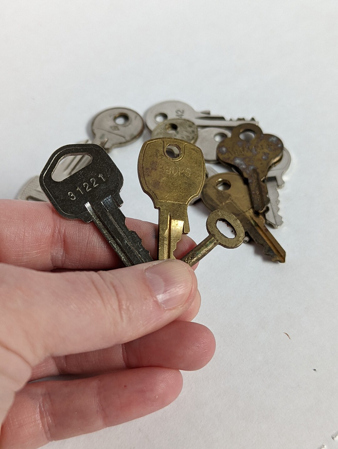 Vintage Set of 10 Keys of All Kinds and Sizes, Metal Keys - Etsy