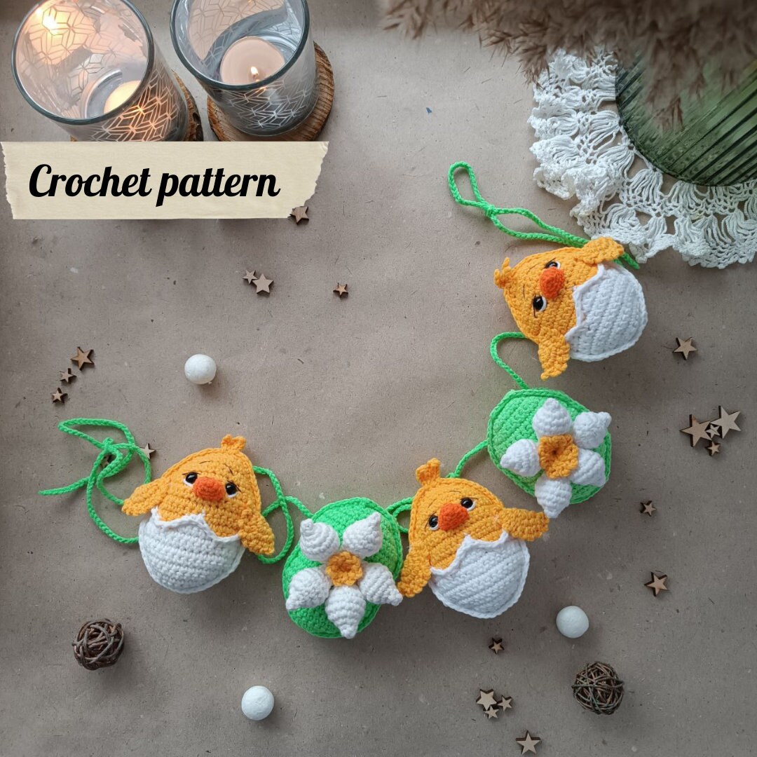Easter Garland Crochet Pattern: Chicks and Daffodils, Amigurumi Crochet ...