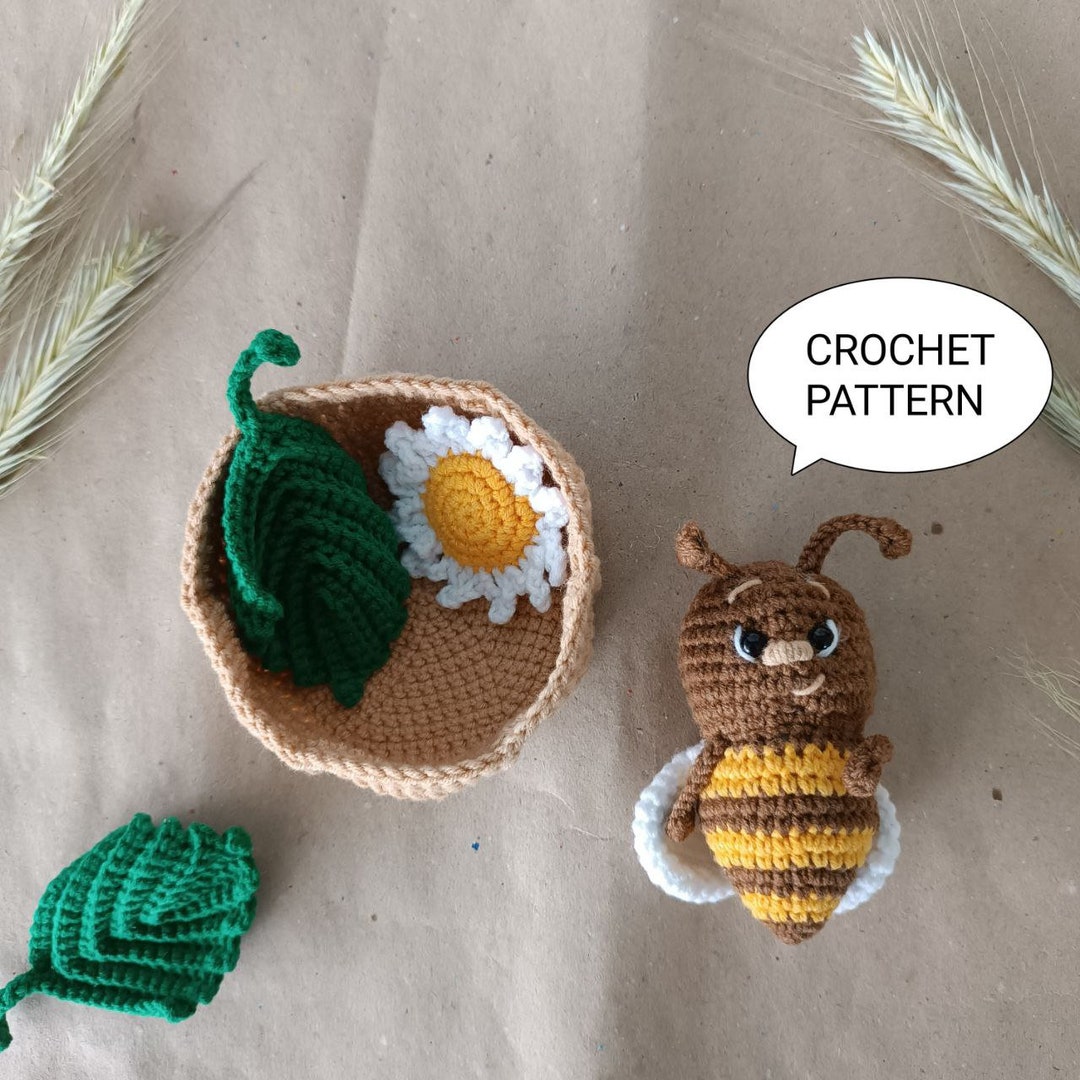 Crochet Pattern Bee With Bed Pillow and Blanket Amigurumi - Etsy