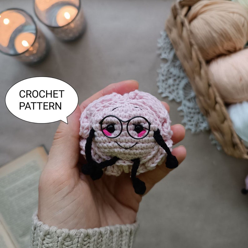 Crochet Pattern Brain Keychain, Amigurumi Brain, Anatomical Brain Crochet Pattern - Etsy