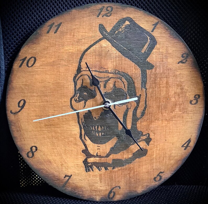 Horror Clocks . Terrifier... Art the Clown - Etsy