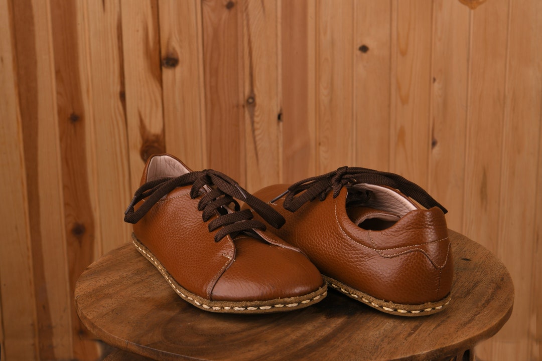 Women's Natural Leather Wide Toe Box Caramel Brown Lace-up Shoes ...