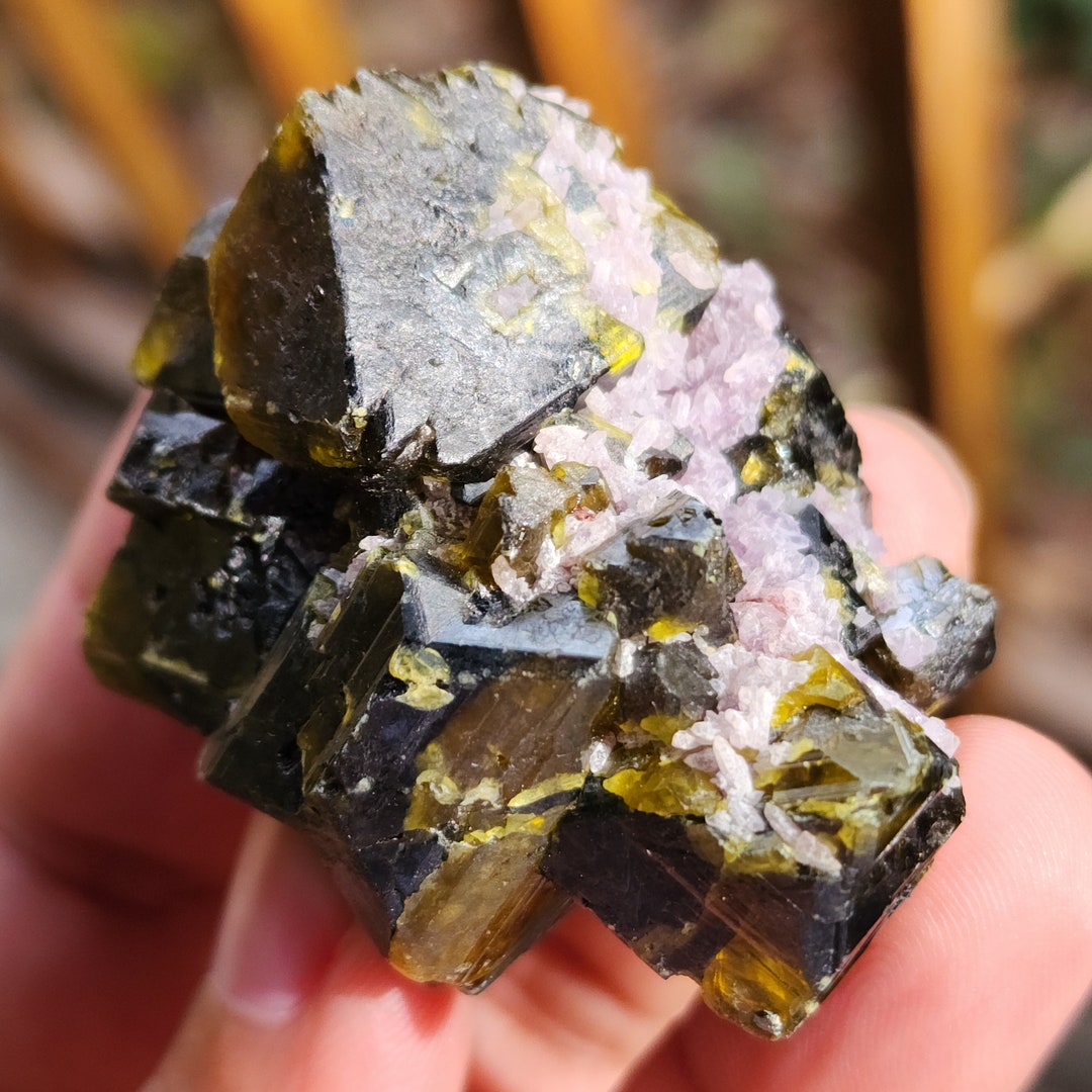 Large Sphalerite Cluster With Unknown Pink Mineral Specimen From Brazil ...