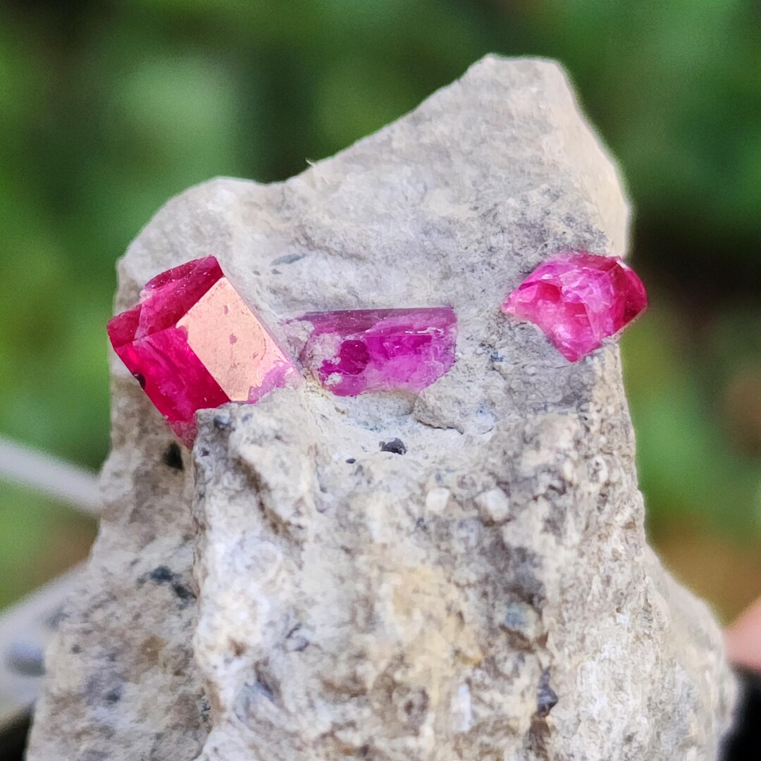 Bixbite Specimen From Utah, Highly Lustrous Red Beryl, Top Quality ...