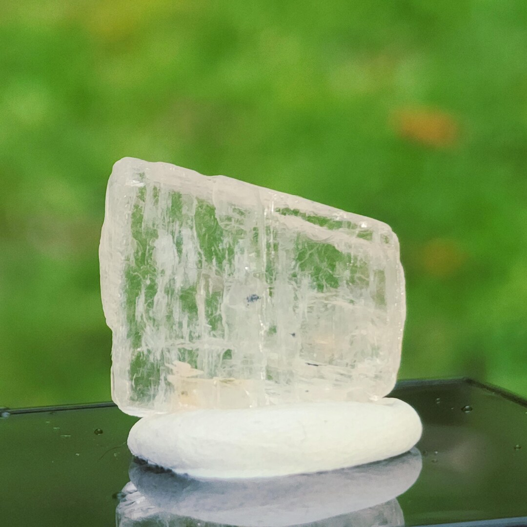 Natural Clear Petalite Crystal From Australia, Synergy 12 Stones ...