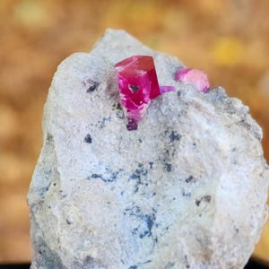Bixbite Specimen From Utah, Highly Lustrous Red Beryl, Top Quality ...