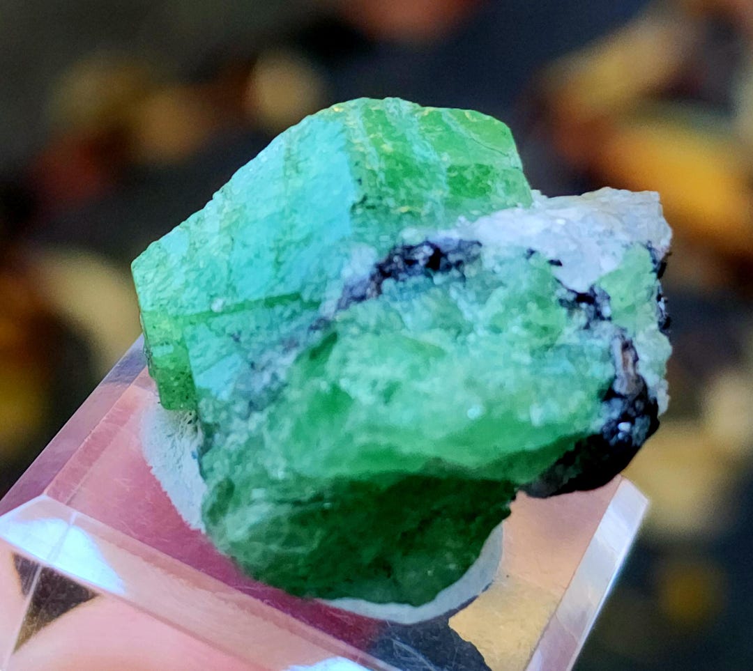 Natural Tsavorite Garnet From Tanzania, Rare Crystal, US TOP Crystals ...