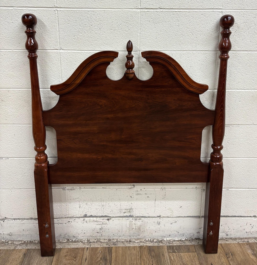 Vintage Twin Size Sears Roebuck Traditional Cannonball Pediment ...