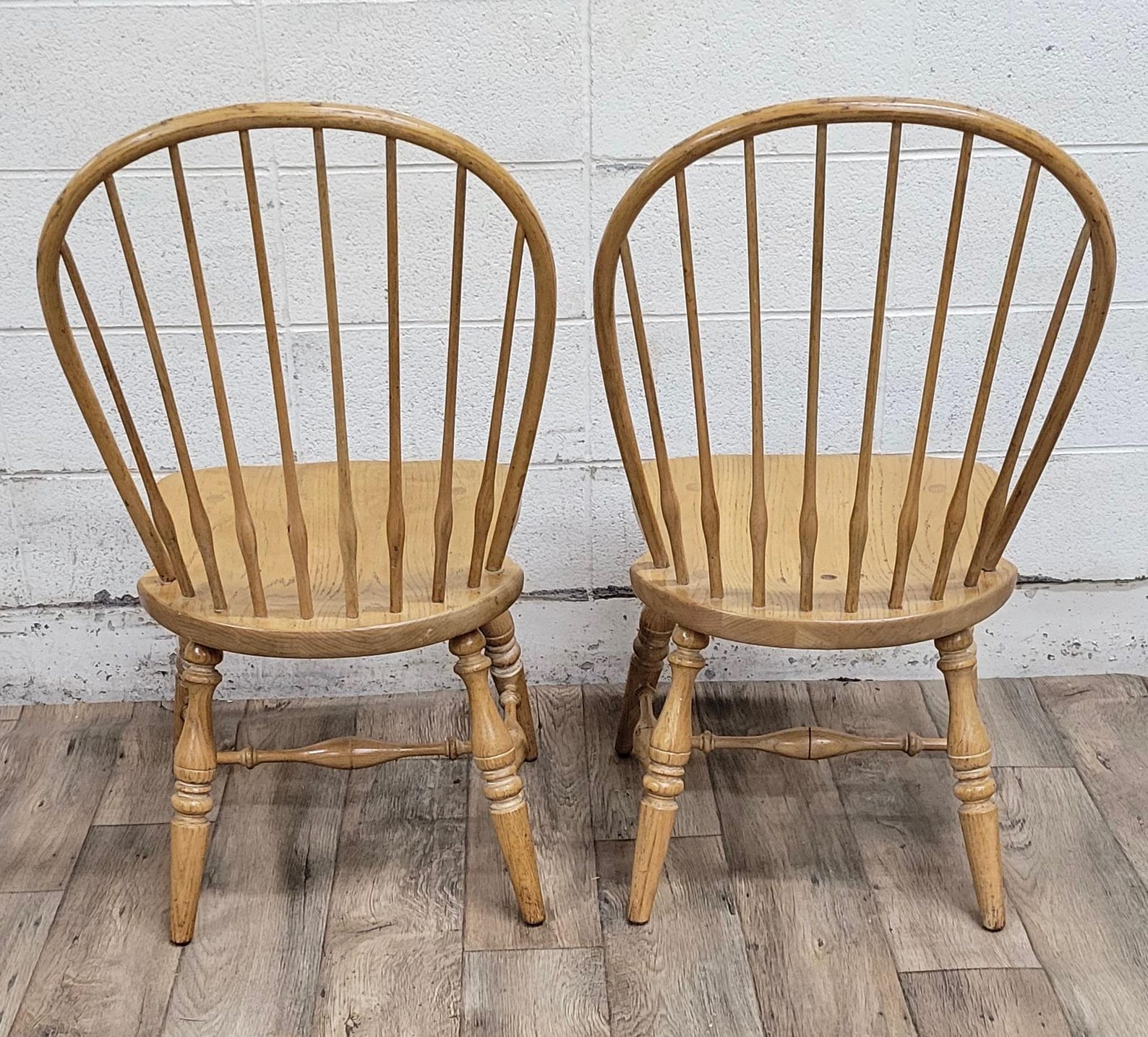 Vintage Knob Creek Farmhouse Windsor Hoop Back Bow Back Dining Chairs ...