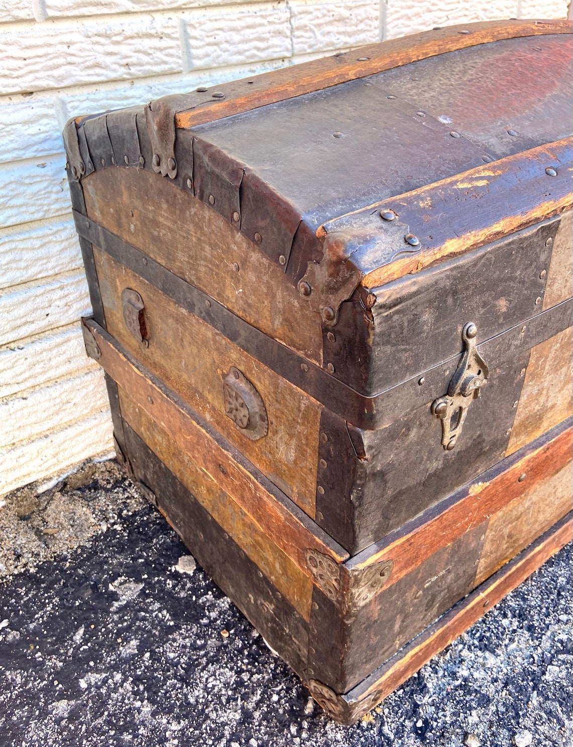 Antique Camel Top Steamer Trunk - Etsy