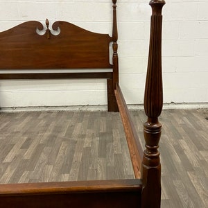 Vintage Convertible Queen or Full Size Low Four Poster Pediment Bed - Etsy