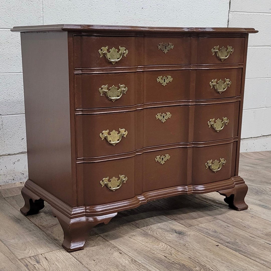 Vintage Block Front Serpentine Gentleman’s Chest - Etsy