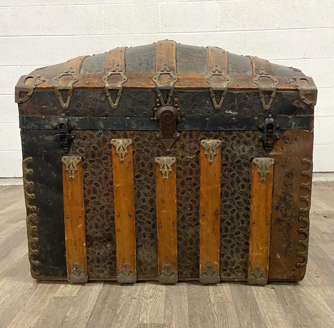 Antique Large Wood and Metal Camel Back Dome Back Steamer Trunk Chest ...