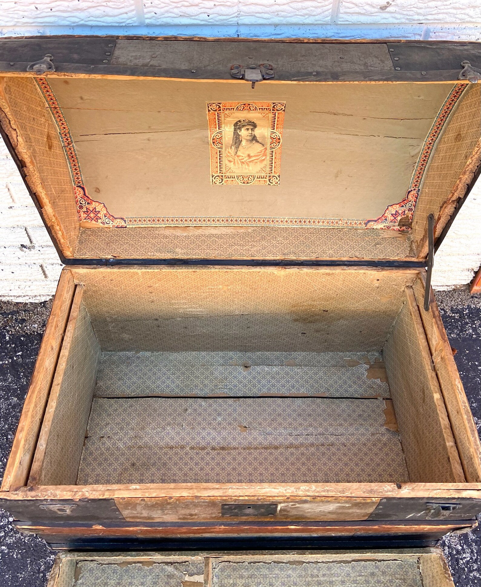 Antique Camel Top Steamer Trunk - Etsy