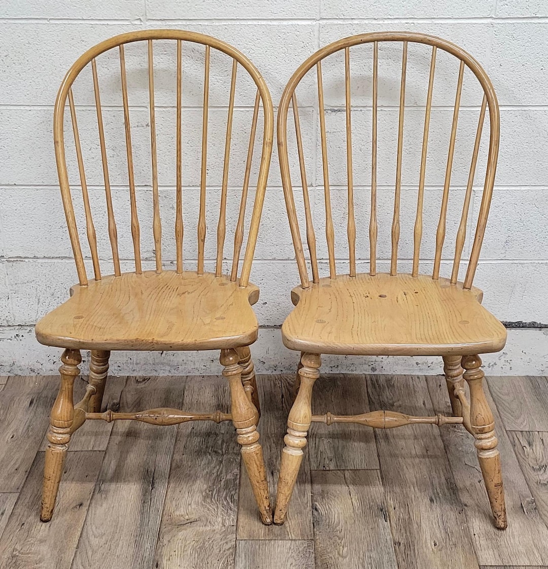 Vintage Knob Creek Farmhouse Windsor Hoop Back Bow Back Dining Chairs ...