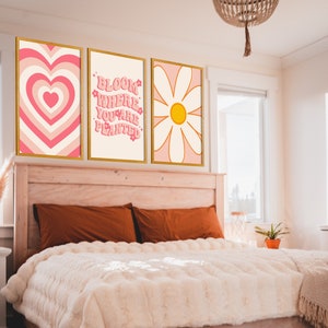 Retro Gallery Wall Set of 7, Preppy Room Decor, Smiley Face Print ...