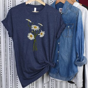 Daisy Shirt, Daisy Lover Gift, Daisy Flowers, Gift for Wife, Gift for ...