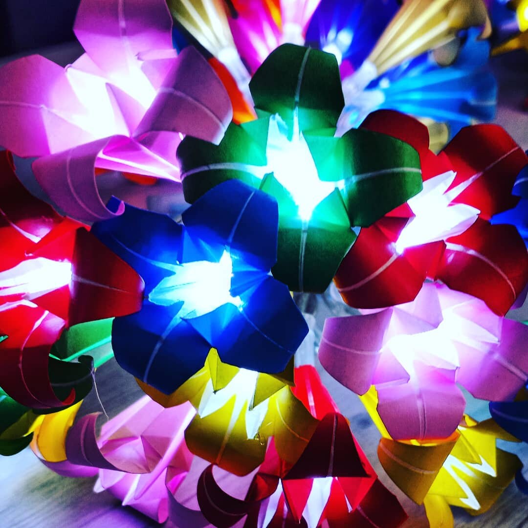 100 Origami Lily Rainbow Fairy Lights, Rainbow Fairy Lights, Origami ...