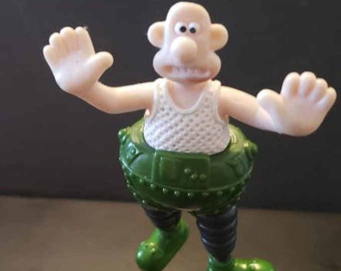 Wallace and Gromit - Wallace in Wrong Trousers PVC Figure on Suction ...