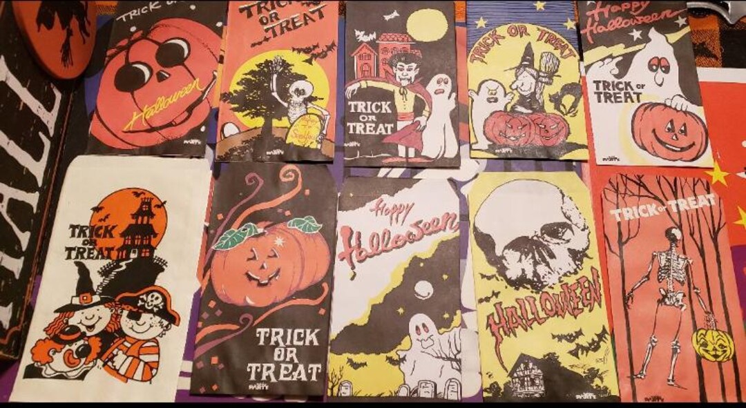 10 Trick or Treat Paper Treat Bags Variety of Different Ones From the ...