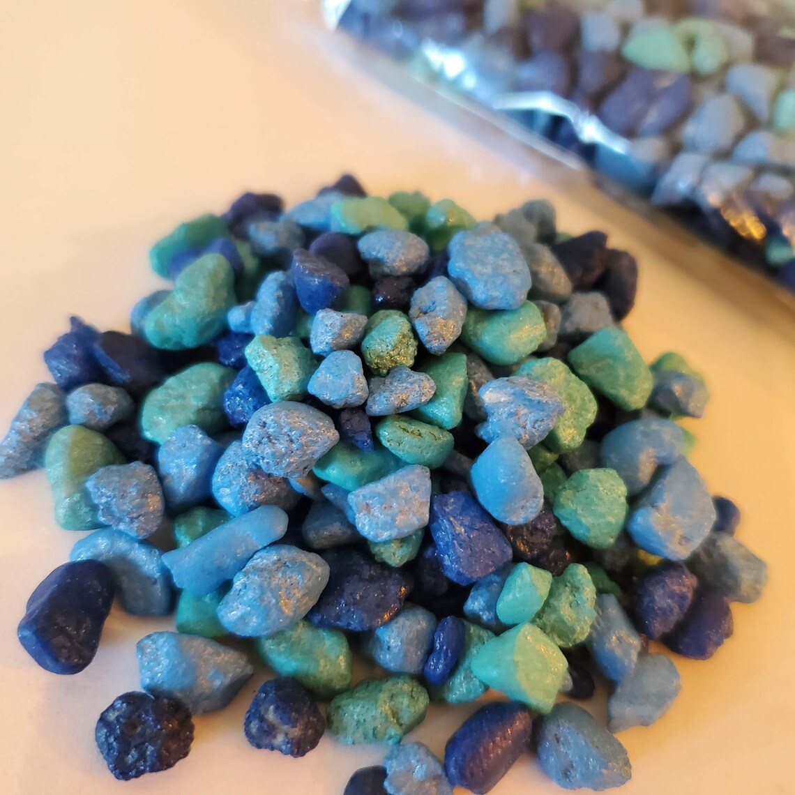 Decorative Blue Gravel Pebbles, Turquoise Blue Green Chips, Soil Topper ...