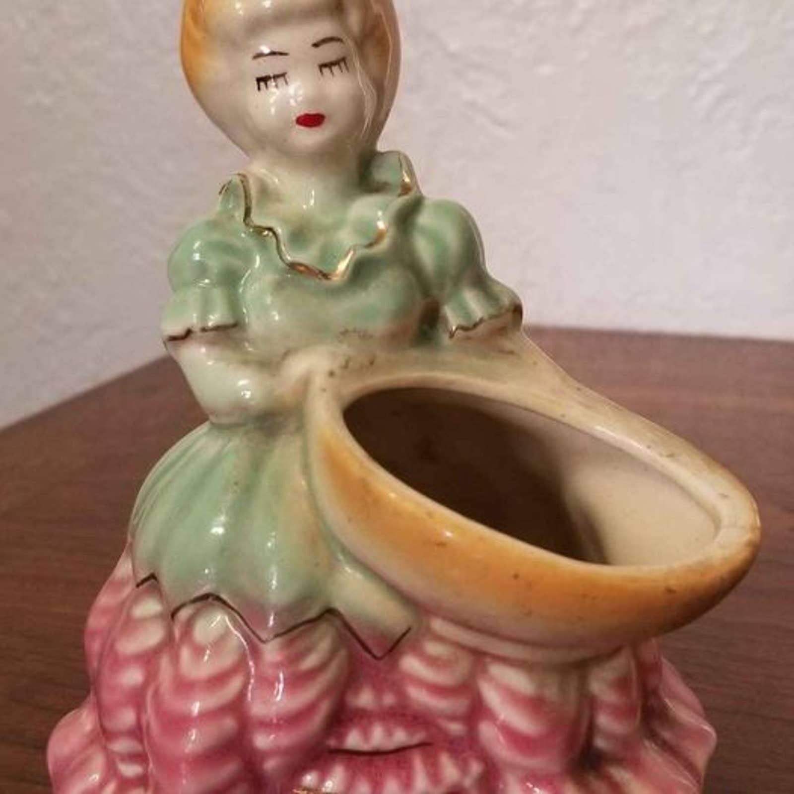Vintage 5.5 1950's Southern Belle Planter With Gold - Etsy