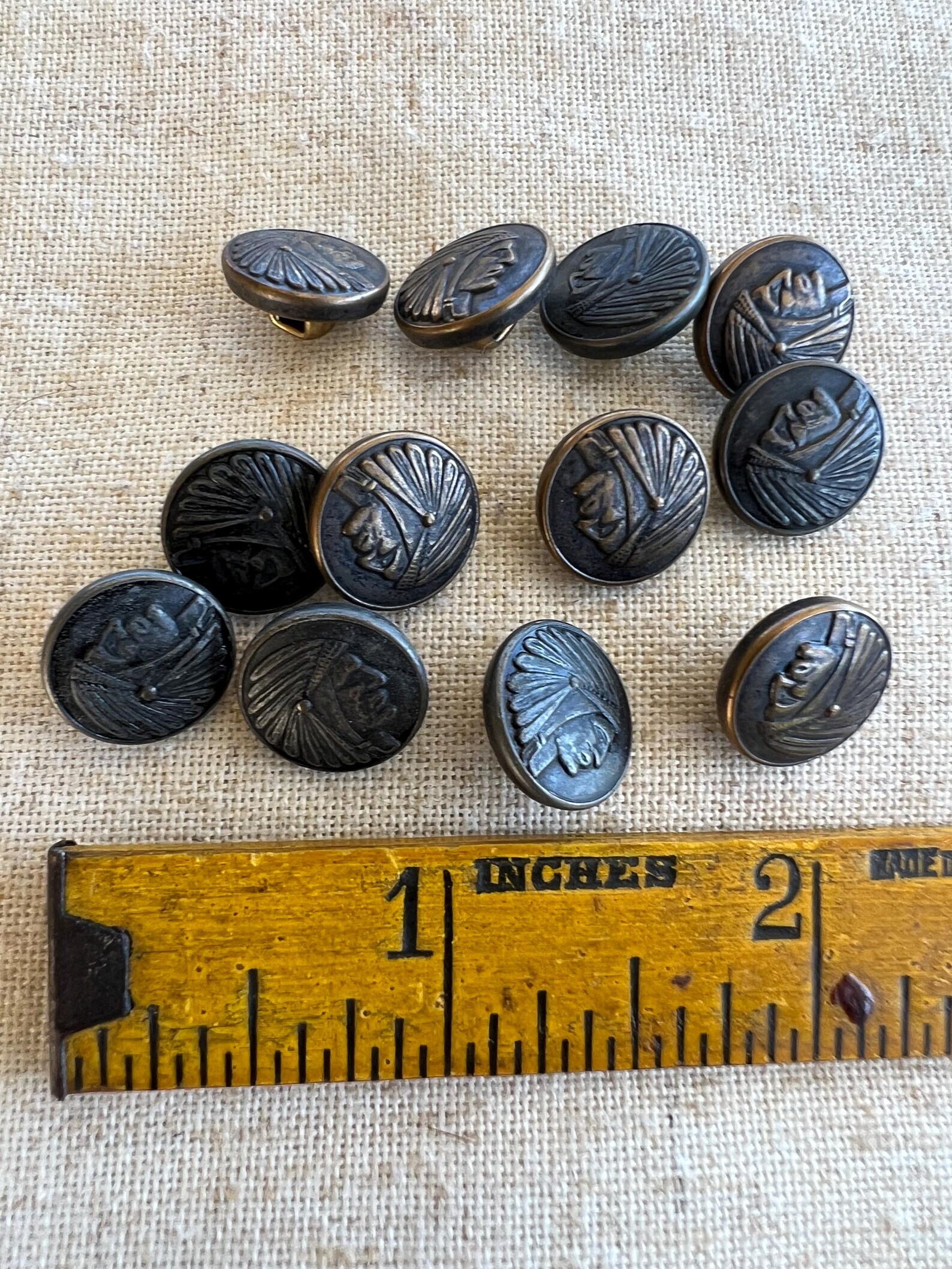 Vintage 1970s Small Bronze Indian Head Buttons (set of 12) - Etsy