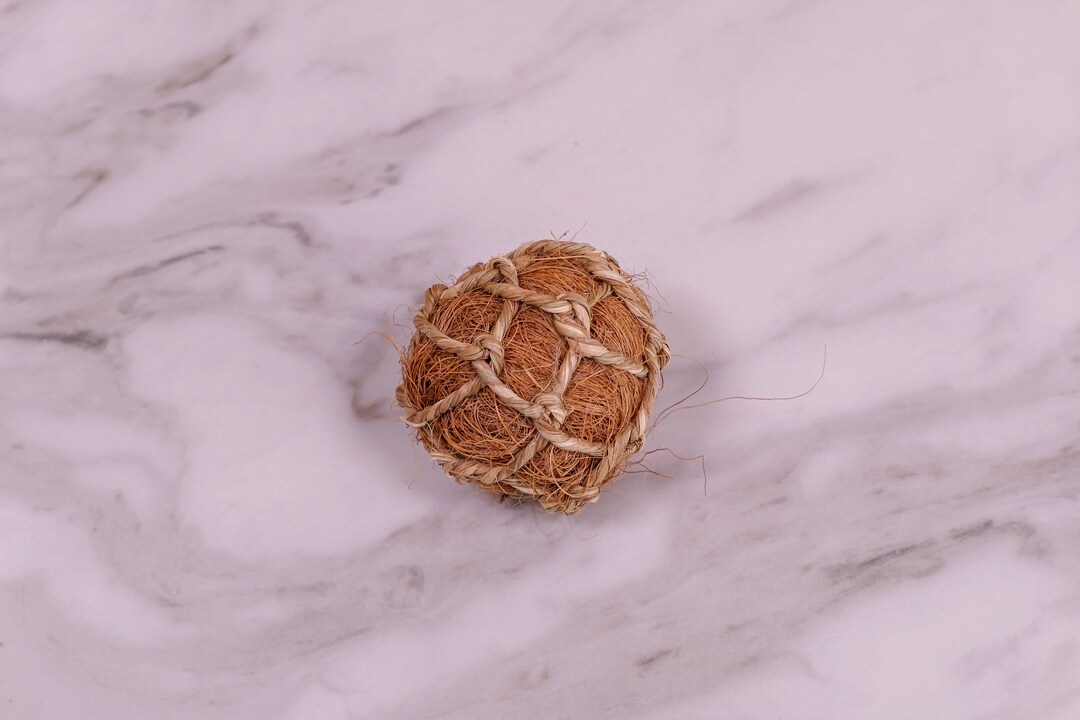 Bunny Coco Coir Rope Ball Chew Toy Natural Pet Toy for Rabbits Hamsters ...