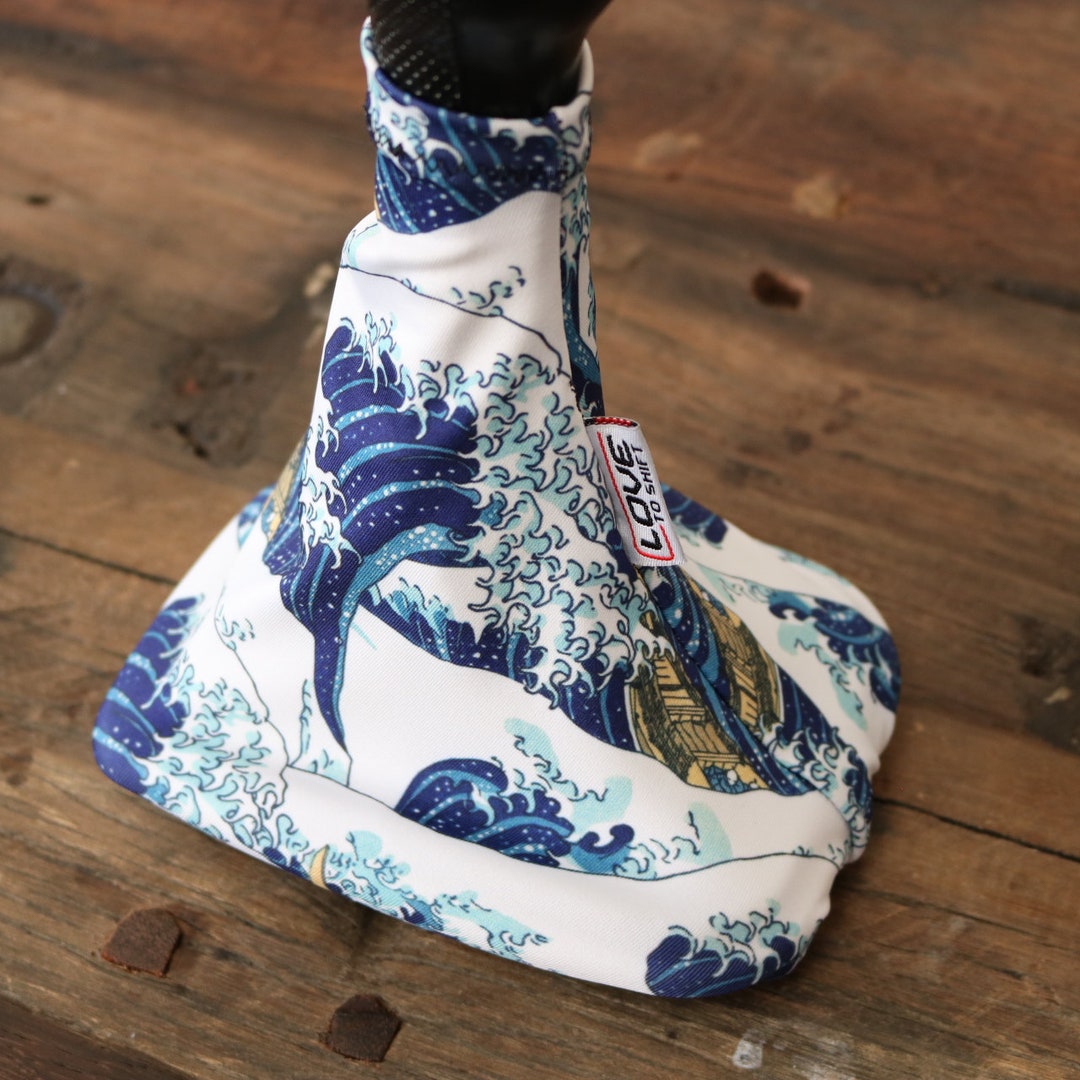 Blue and White Kanagawa Great Wave Shift Boot, Shift Knob and Handbrake ...