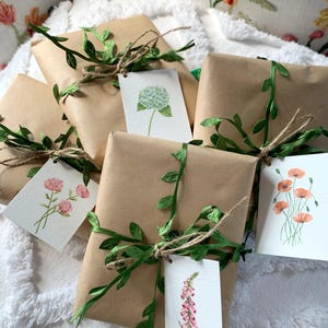 YOUR CHOICE of Flower in Hanging Frame, Mini Framed Botanical, Hanging ...