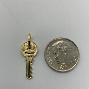 Dainty 14k Yellow Gold Key Pendant Necklace - Etsy
